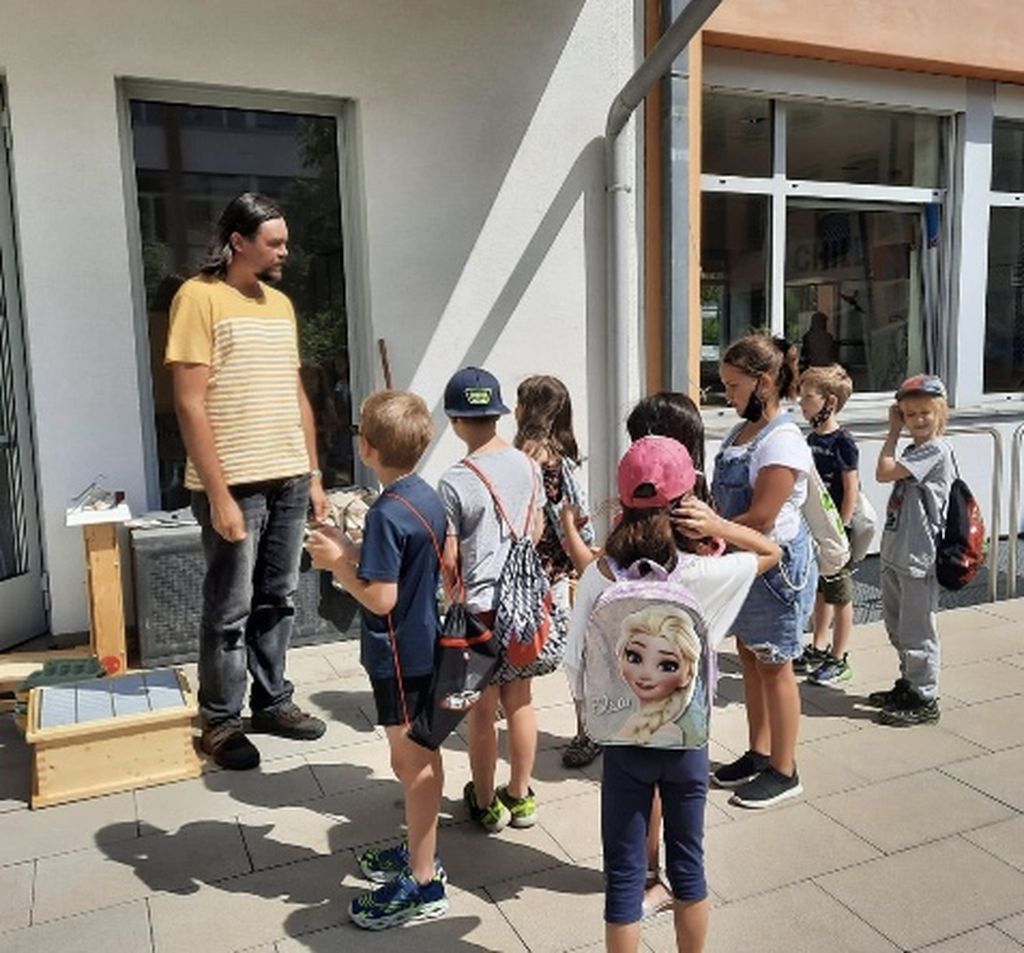 Besuch der Volksschule Göss